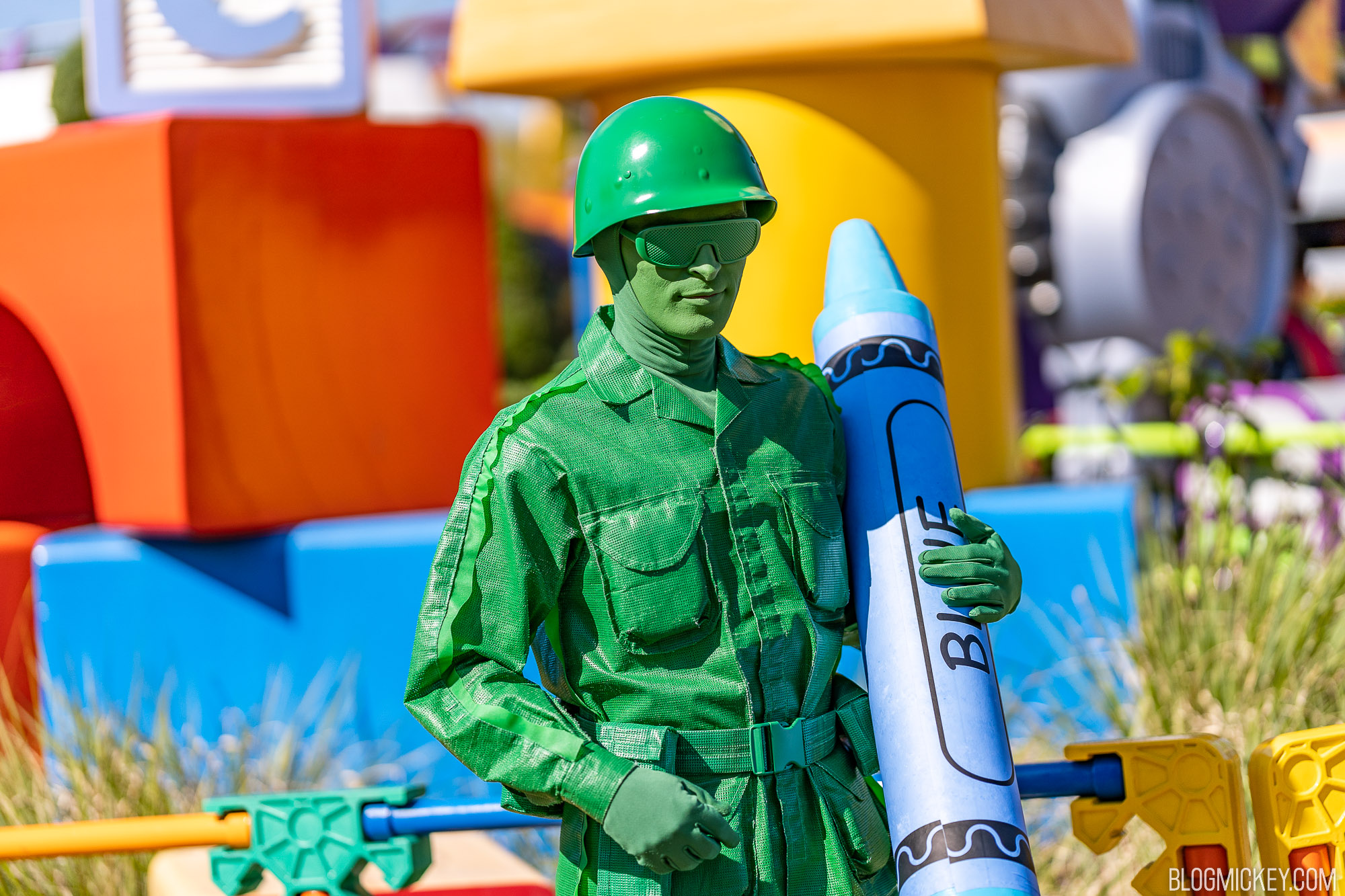 PHOTOS: Roaming Green Army Patrol Returns to Toy Story Land at ...