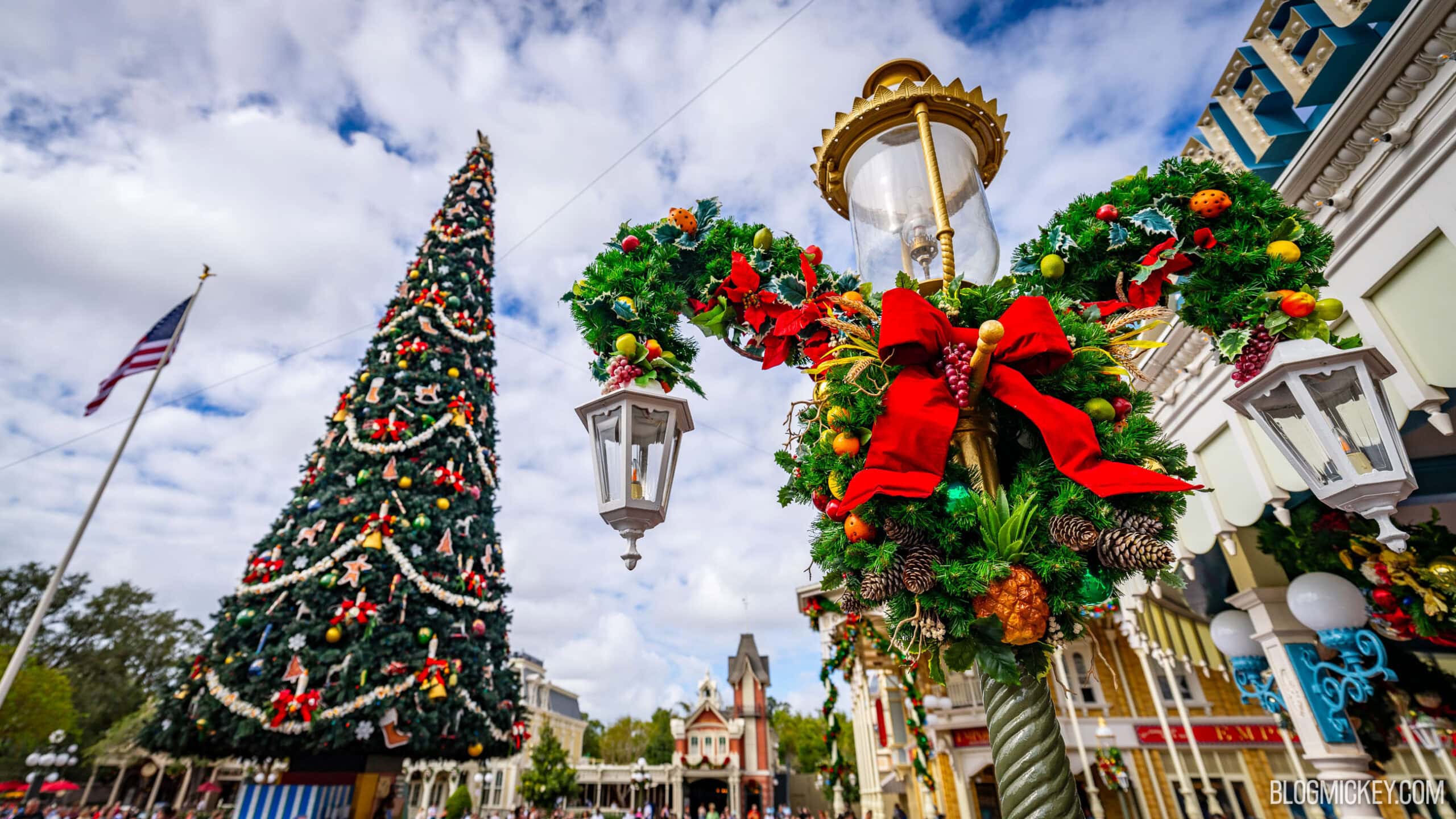 Storefronts Main Street Usa Disney World Christmas Pictures: Downtown