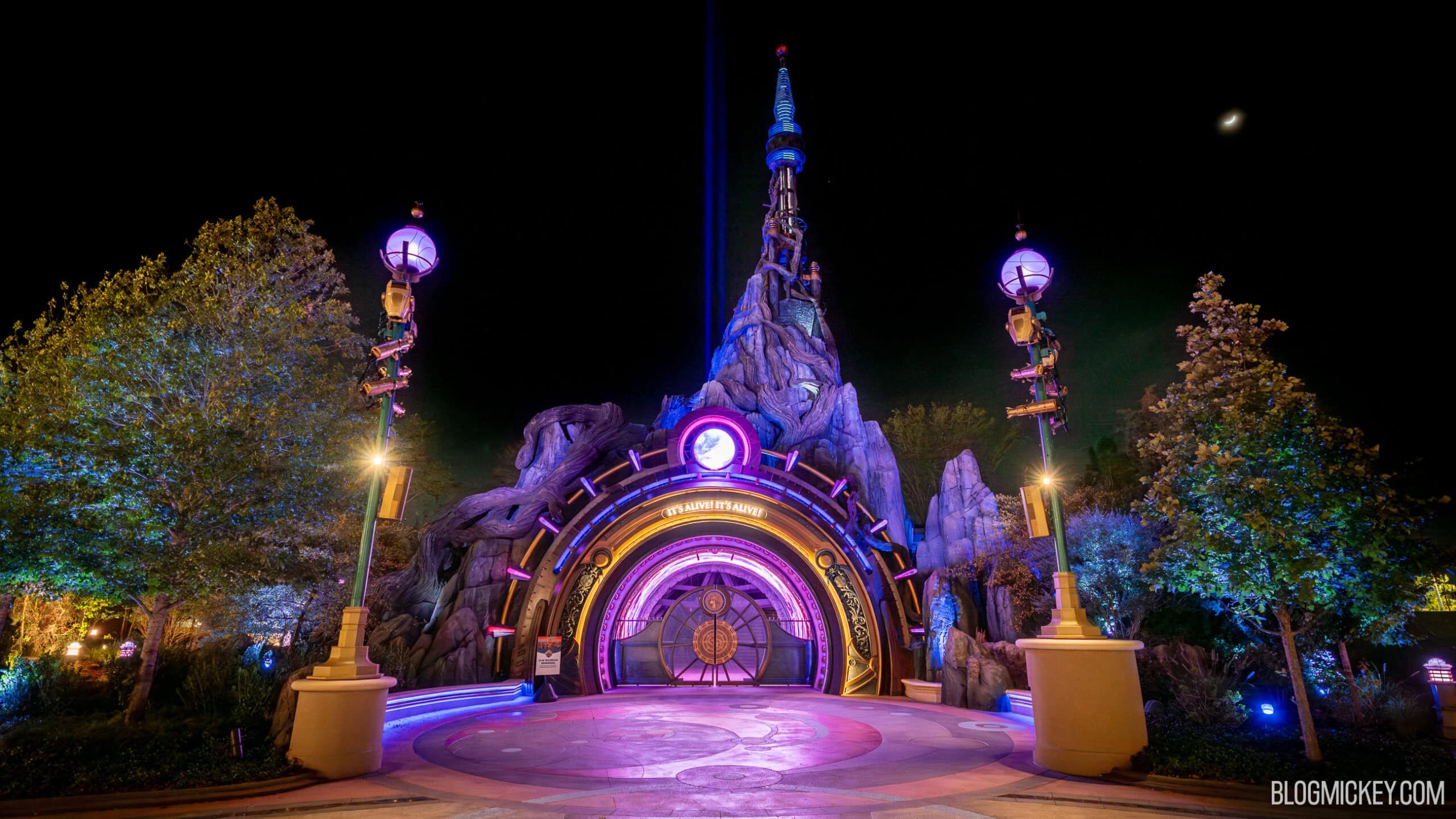 Universal Confirms Plans to Use Photo Validation for Entry Into Epic ...