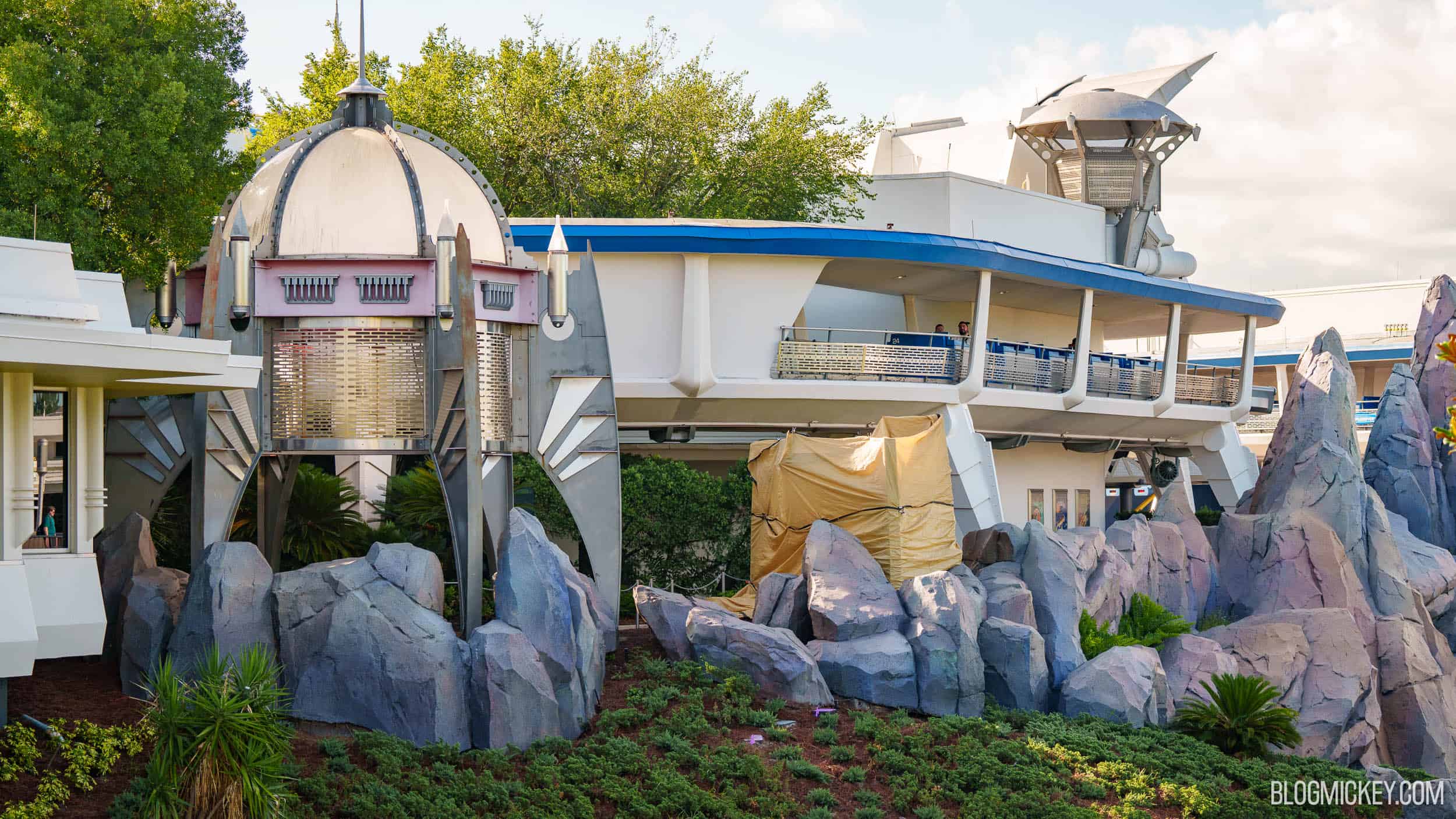 Disney World Demolishes Themed Towers at Tomorrowland in Magic Kingdom