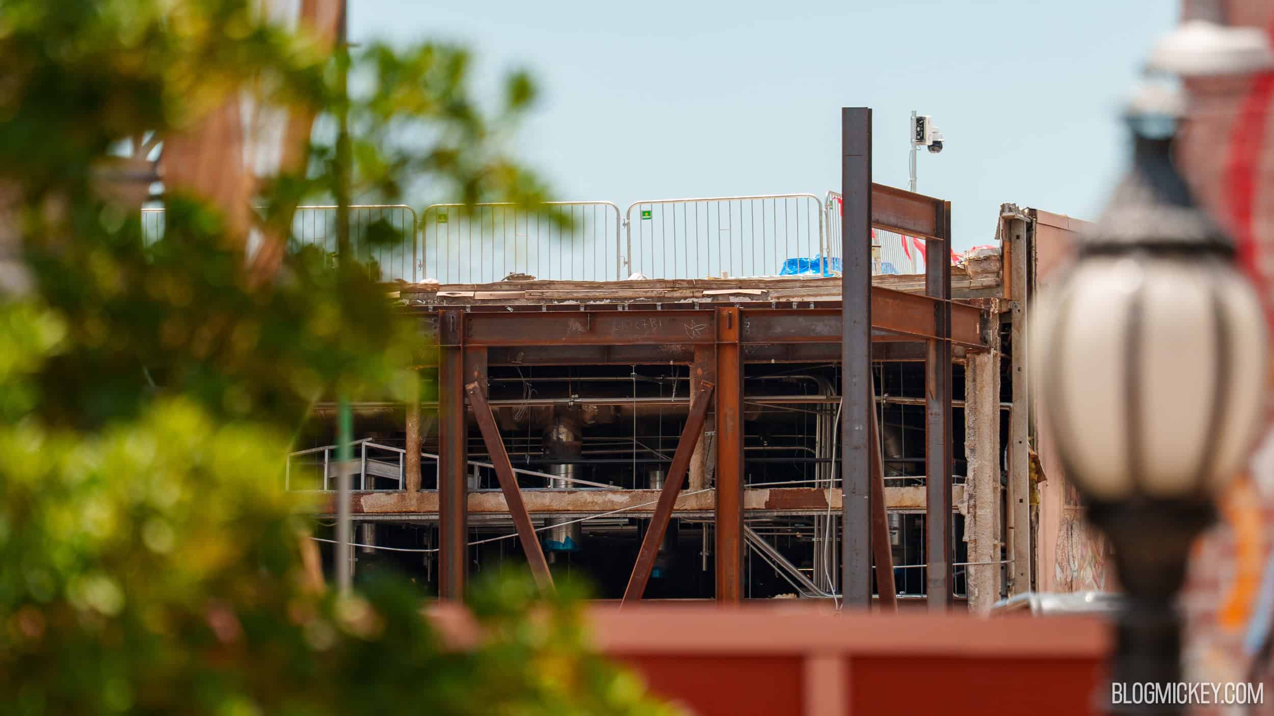 Steel Framing Installed for Harryhausen's Facade in Monstropolis